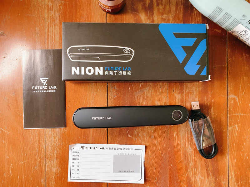 【Future Lab.未來實驗室】Nion 負離子燙髮梳，快速造型不炸毛｜趣餵人